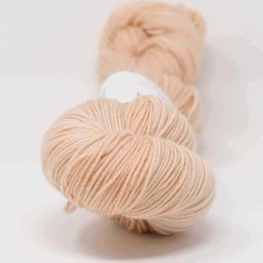 Peach Lily | Stunning String Studio